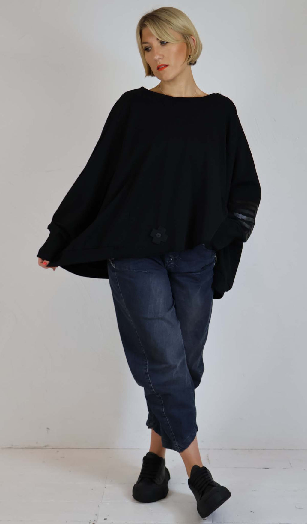 Plu - Black Print Wideshort Sweat 2105 – Blue Woman