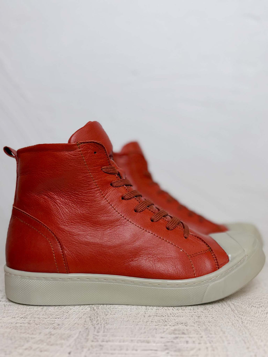 Nina Atelier Inez Lace-Up Sneakers in 'Rust' – Blue Woman